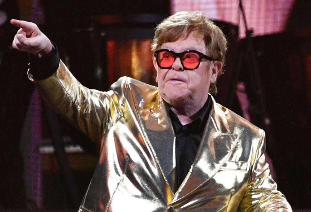 Elton John: in uscita un libro di memorie - Radio Monte Carlo