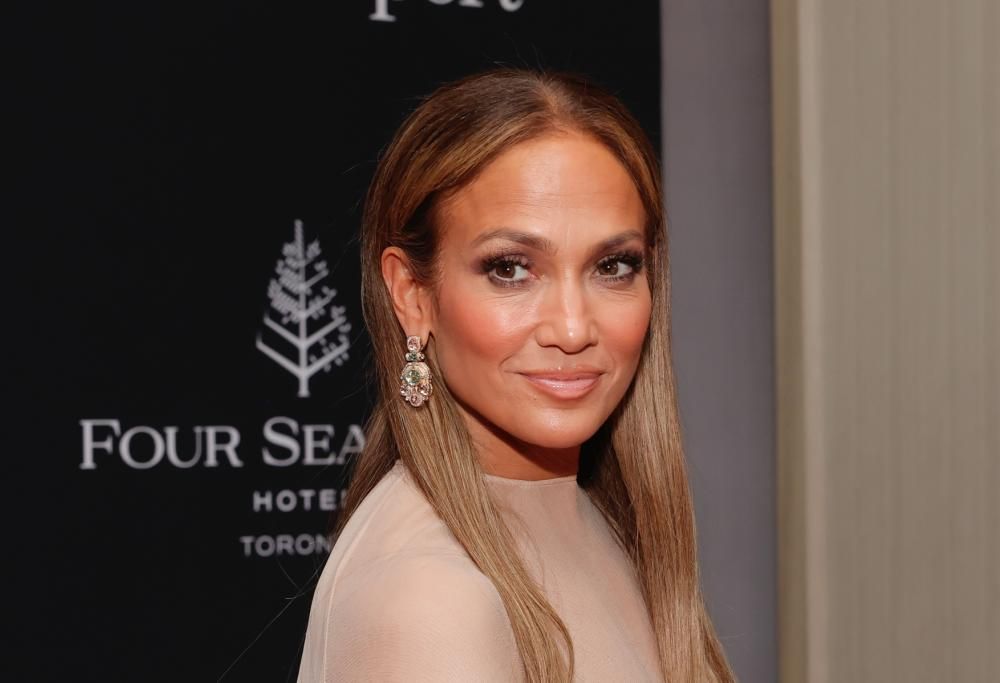 Jennifer Lopez si gode una lussuosa gita a Beverly Hills con un’amica ...