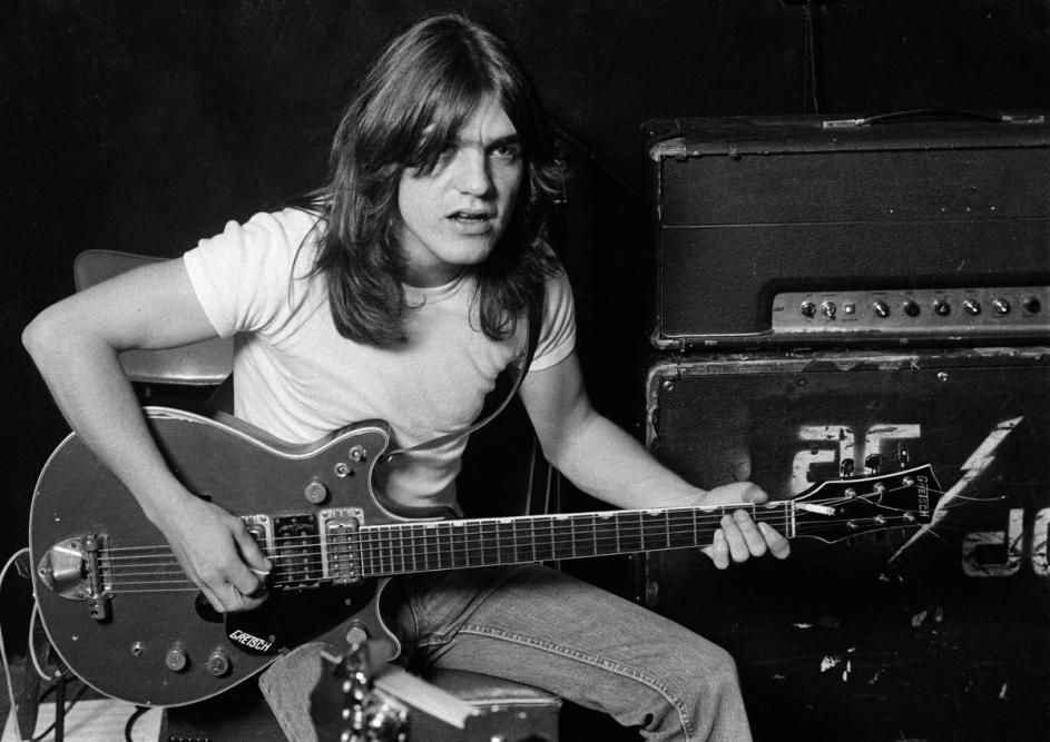 Malcolm Young: le foto più belle del chitarrista che ha fatto la storia ...