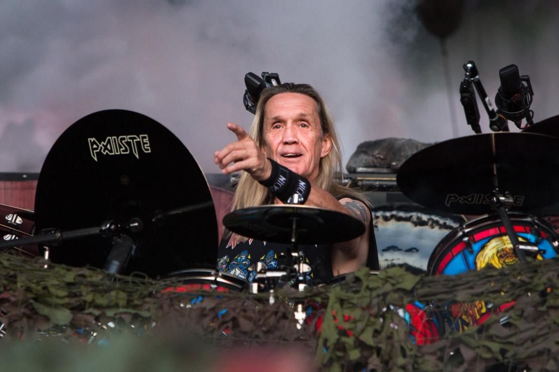 Iron Maiden, dopo l’ischemia Nicko McBrain non riesce più a suonare The ...