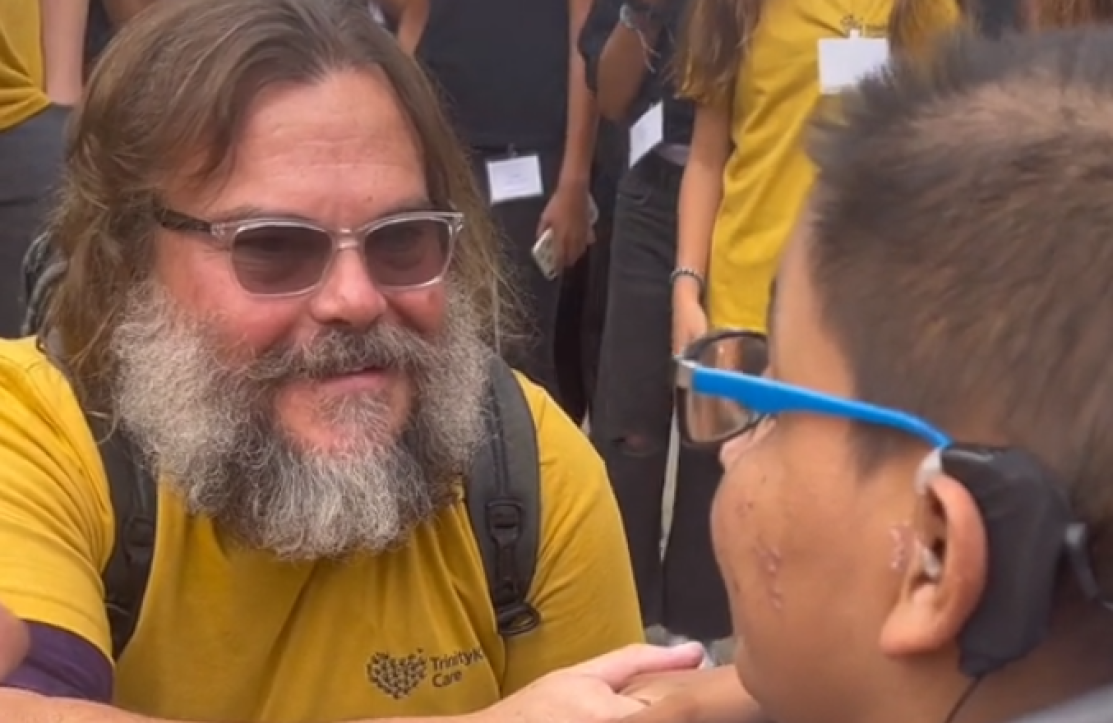 Jack Black ha cantato “School Of Rock” a un bambino durante una ...