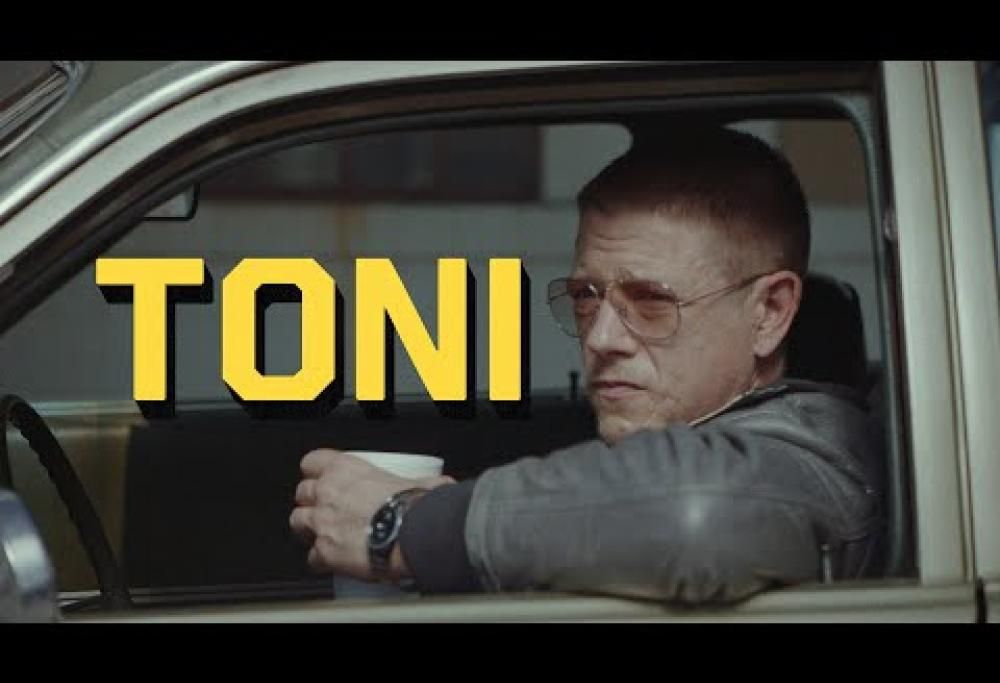 Interpol – Toni